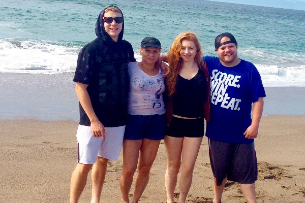 Fundraiser by Joshua'and Gina Snelling : Lost mother , three children