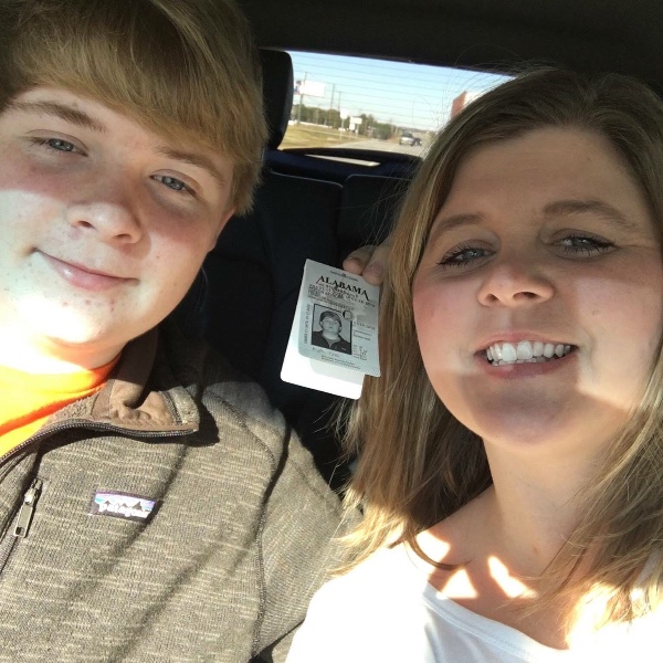 Anna Barron's Instagram, Twitter & Facebook on IDCrawl