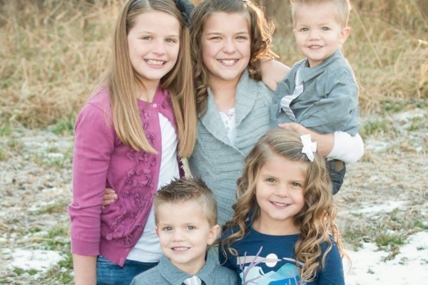 Fundraiser for Mckenzie Larsen by Marcie Mathews : Love to the Larsens