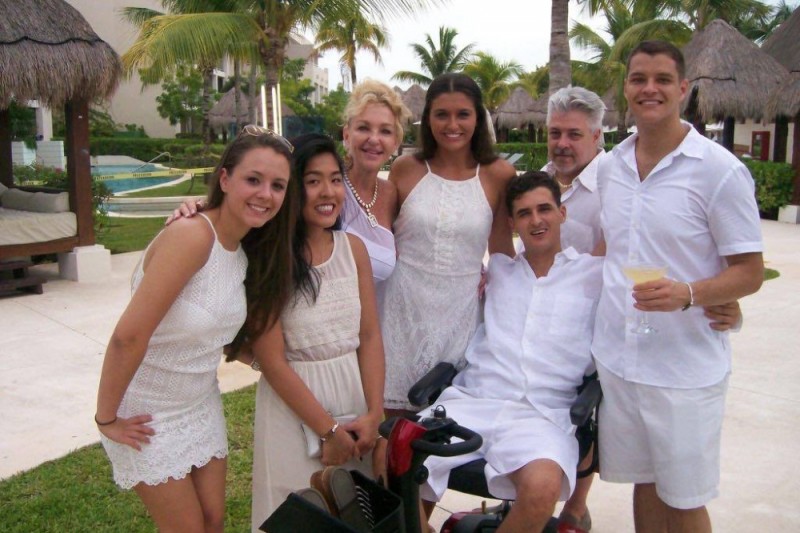 Fundraiser for Thomas Castello by Jacqueline De La Espriella : #TreatThomas