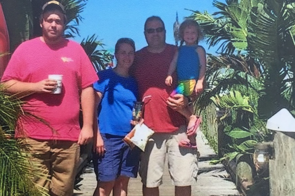 Fundraiser for Leann Gordon by Ariel Carl : The Gordon family