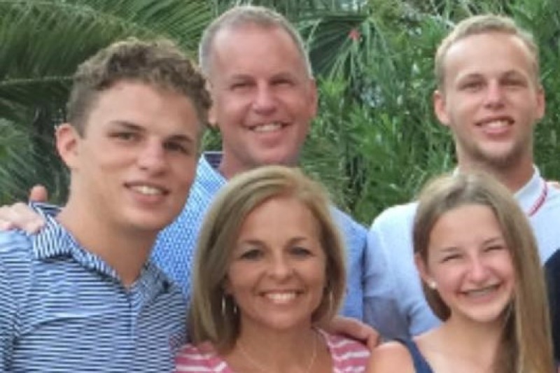 Fundraiser for Heather Kington by John Cobb : Kington's Medical Fund