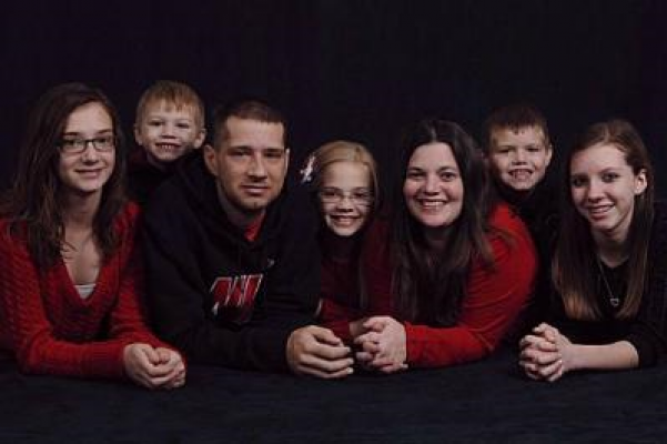 Fundraiser by Jessica Colbetzor : The Cox Family