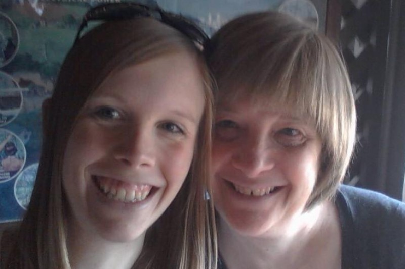 Campaña de Chad Elledge : Stacey Strong