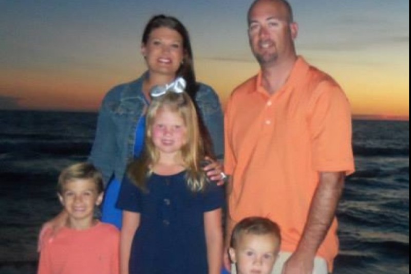 Fundraiser by Hailey Cook : Clint and Kacie Gill