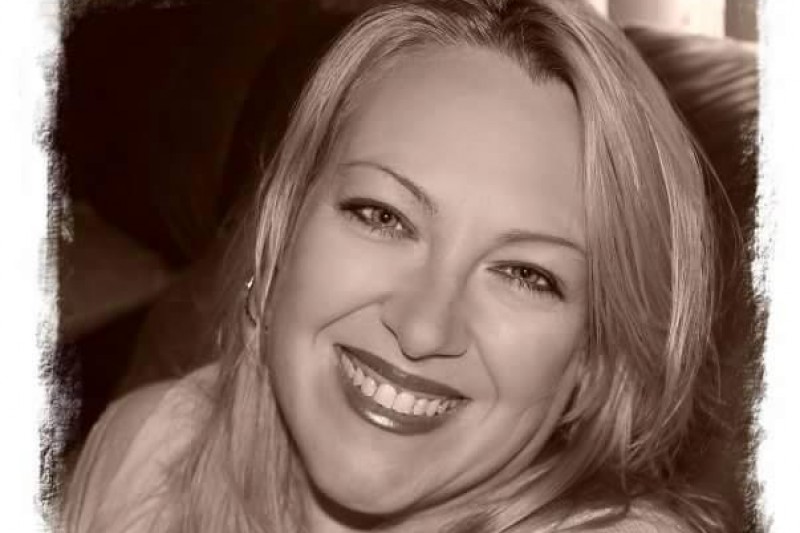 Fundraiser by Amanda Thompson Hogeback : In Loving Memory of Lisa Colon