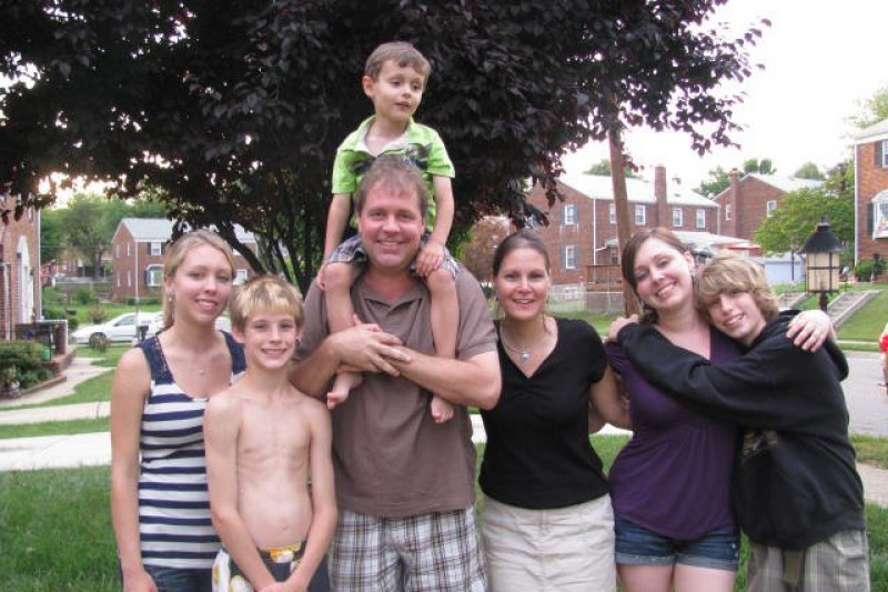 Fundraiser by Glenn McLaughlin : Family needs your help.
