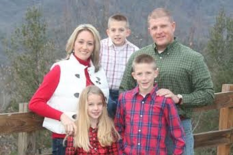 Fundraiser by Megan Hyatt Messer : Travis and Lee Hyatt family