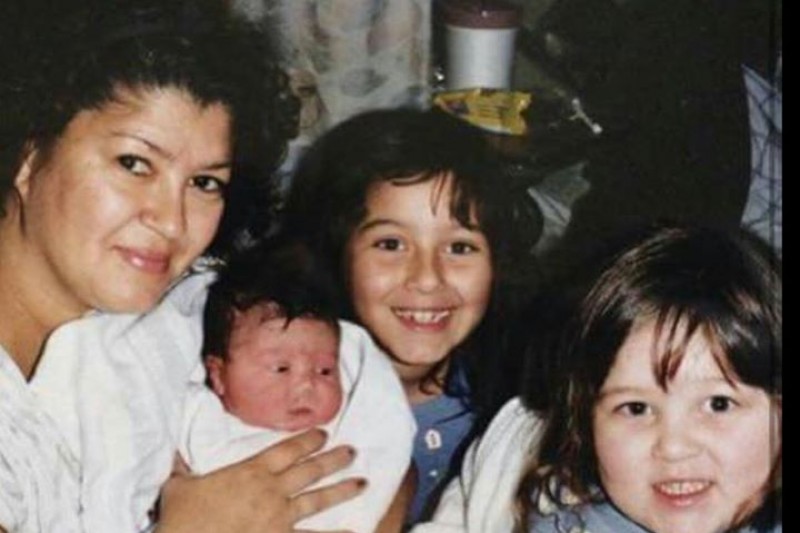 Fundraiser by Nessa Escobar : Reina escobar's cancer fight