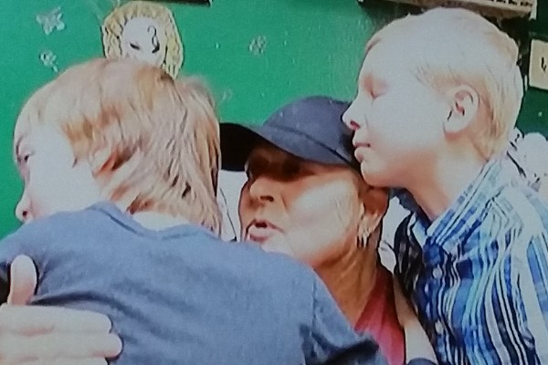 Fundraiser by Catherine Moll : Cancer patient has no electricity