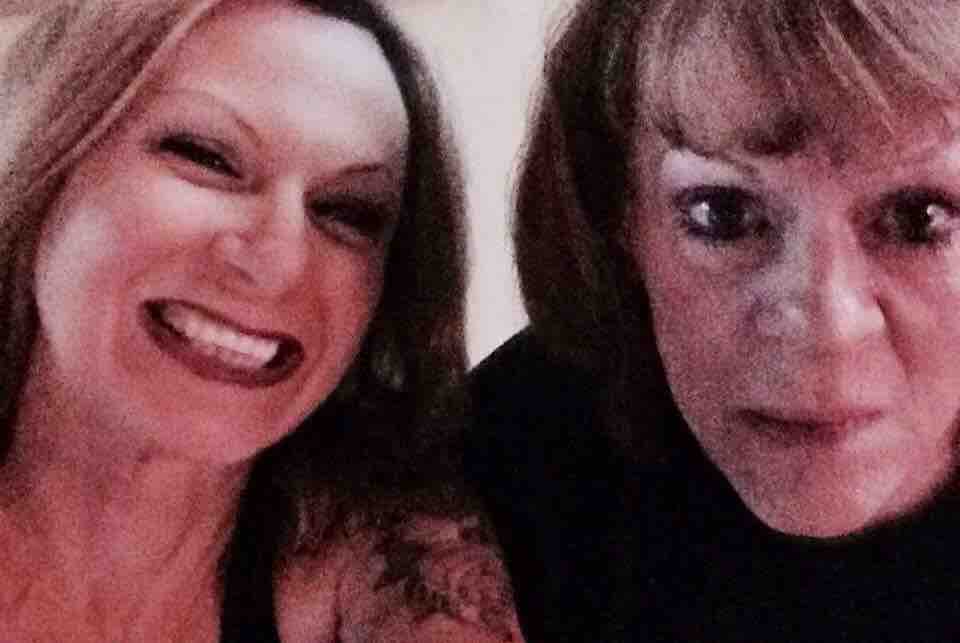 Fundraiser for Desiree Parnell by Ken Cornick : Donna Parnell Funeral ...